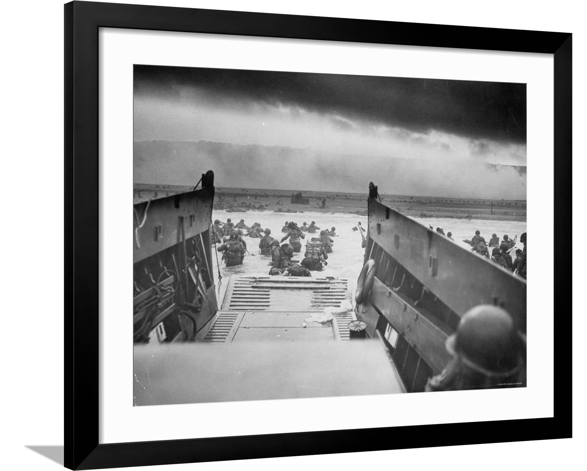 Art.com American Troops on Omaha Beach During D Day Invasion of ...
