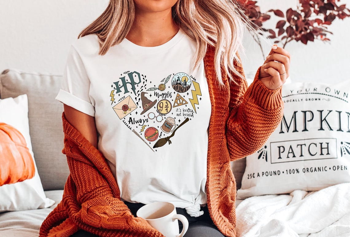 Amortentia Love Potion Comfort Colors T-Shirt, Wizard, Universal Fan ...