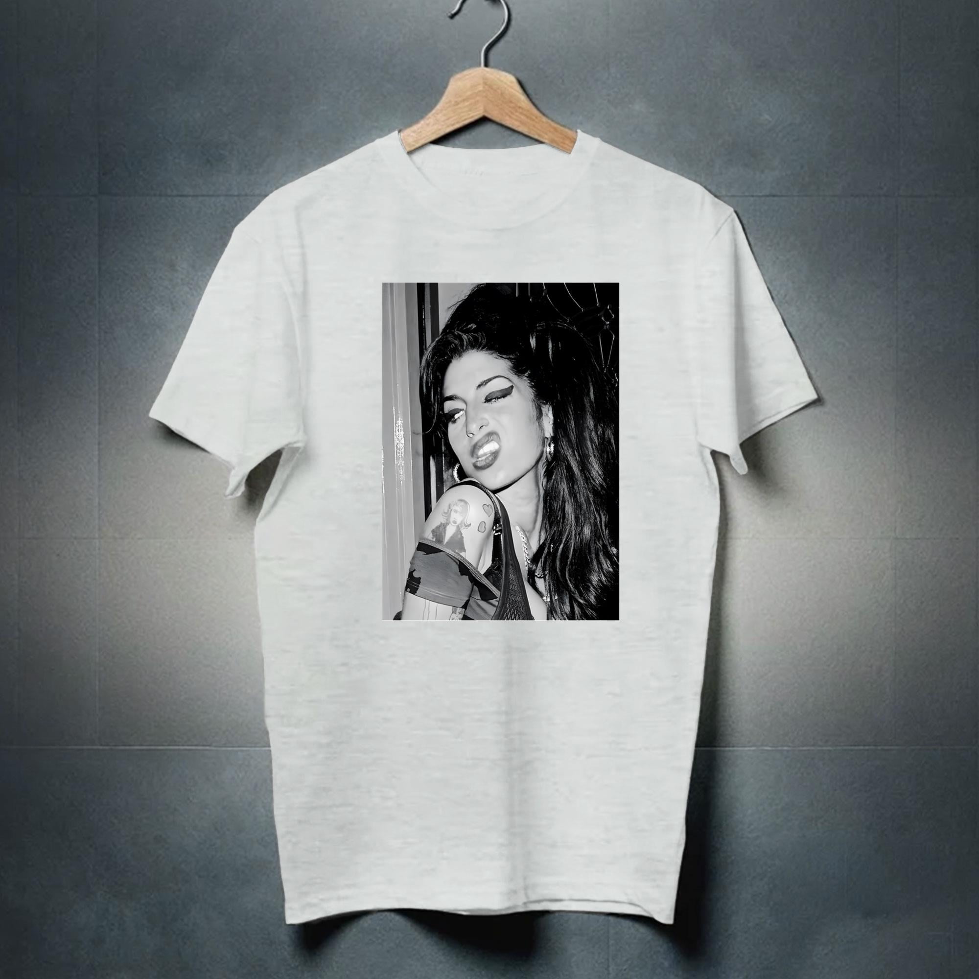 Amy Winehouse photo t-shirtAmy Winehouse merch tshirt Amy Winehouse ...