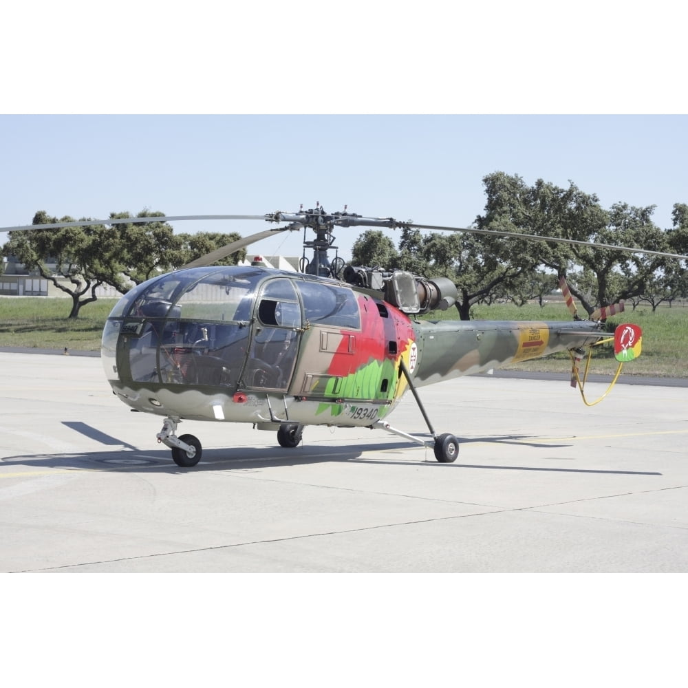 An Alouette III light utility helicopter of the Portuguese Air Force ...