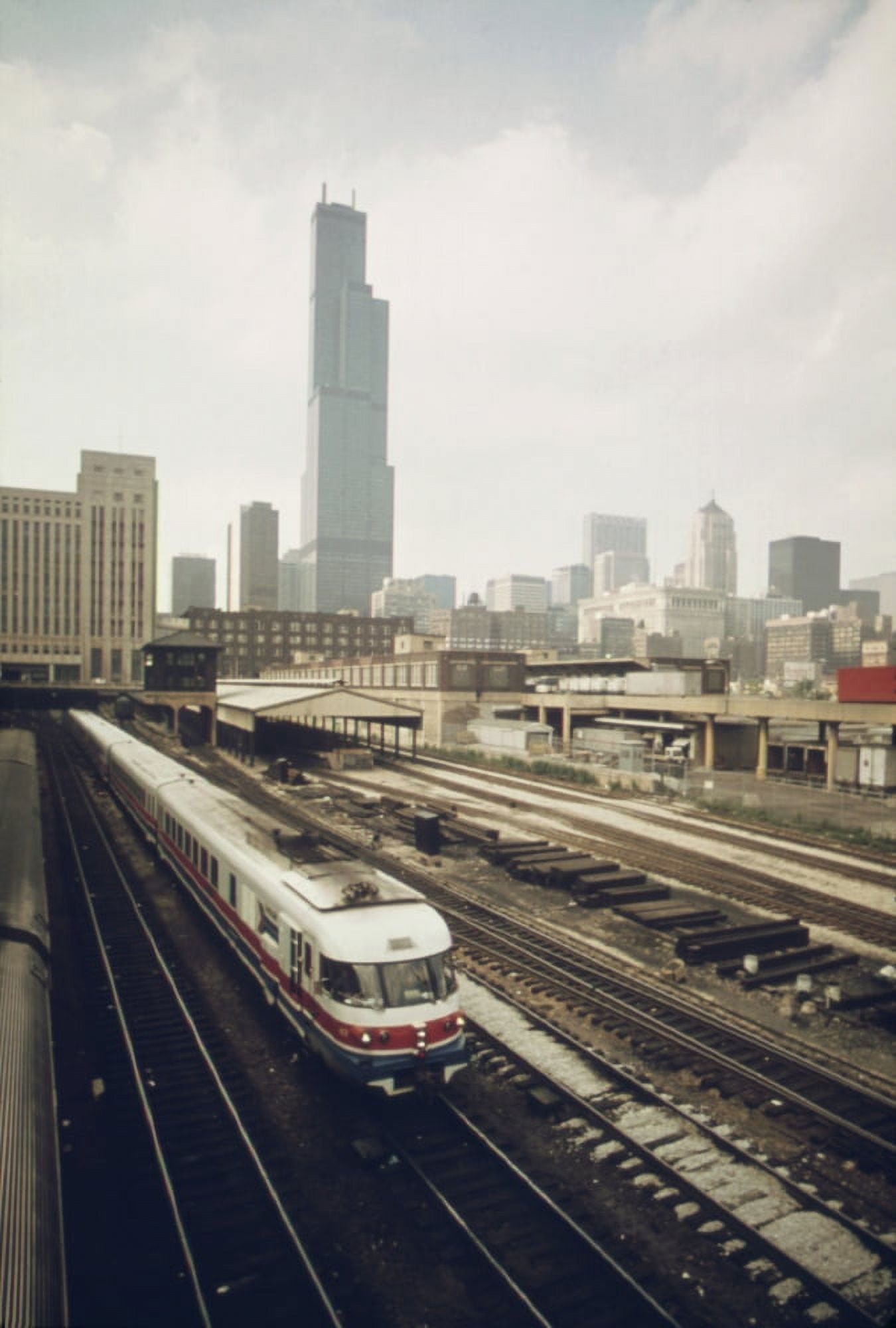 An Amtrak Turboliner Leaving Chicago For St. Louis With The New Sear ...