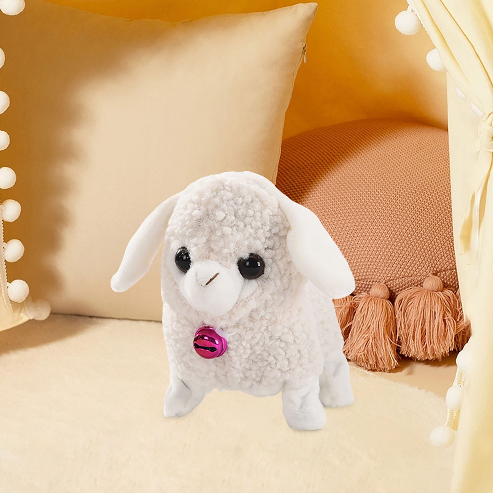 An Lamb With Sounds Can Walk Its Tail And Come With A . It's A Cute ...