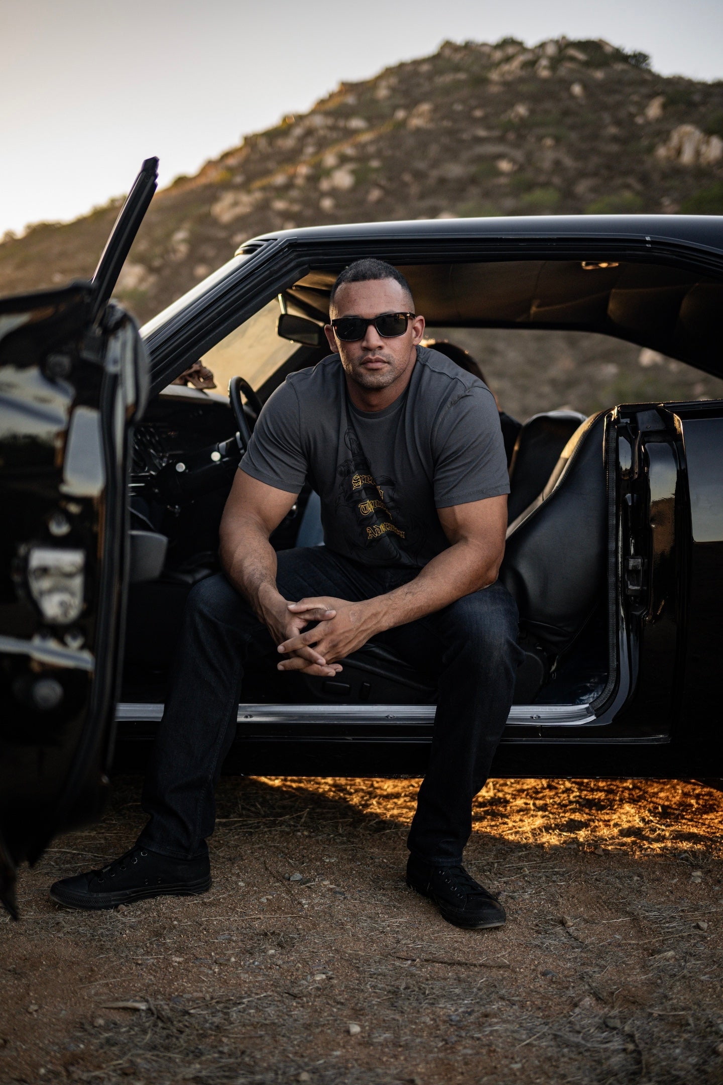 Industry Threadworks Men's Anchor, Coal Black, Short Sleeve T-Shirt - Walmart.com