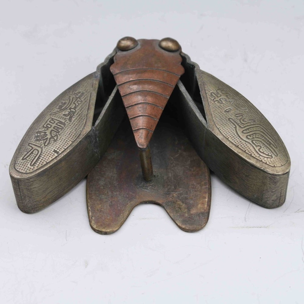 Ancient Collection Museum Hand carved Bronze cicada statue Old Chinese ...