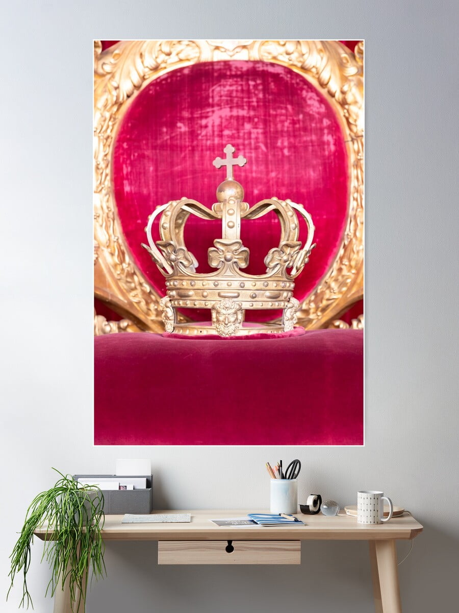 Ancient Crown On Red Velvet. Antique Symbol Of Authority, Luxury ...