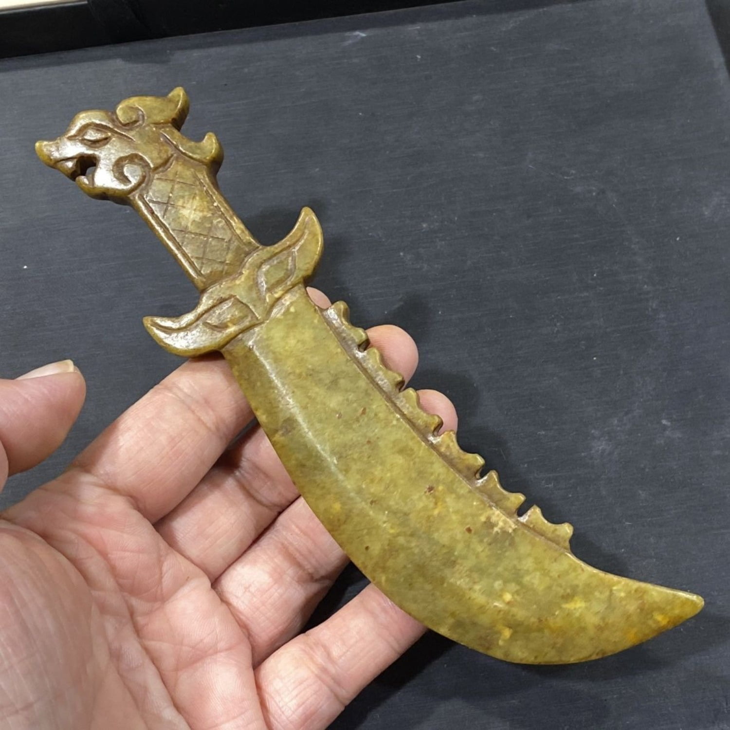 Ancient Jade Old Jade Jade Xiuyu Carving Jade Bi Broadsword Handle ...