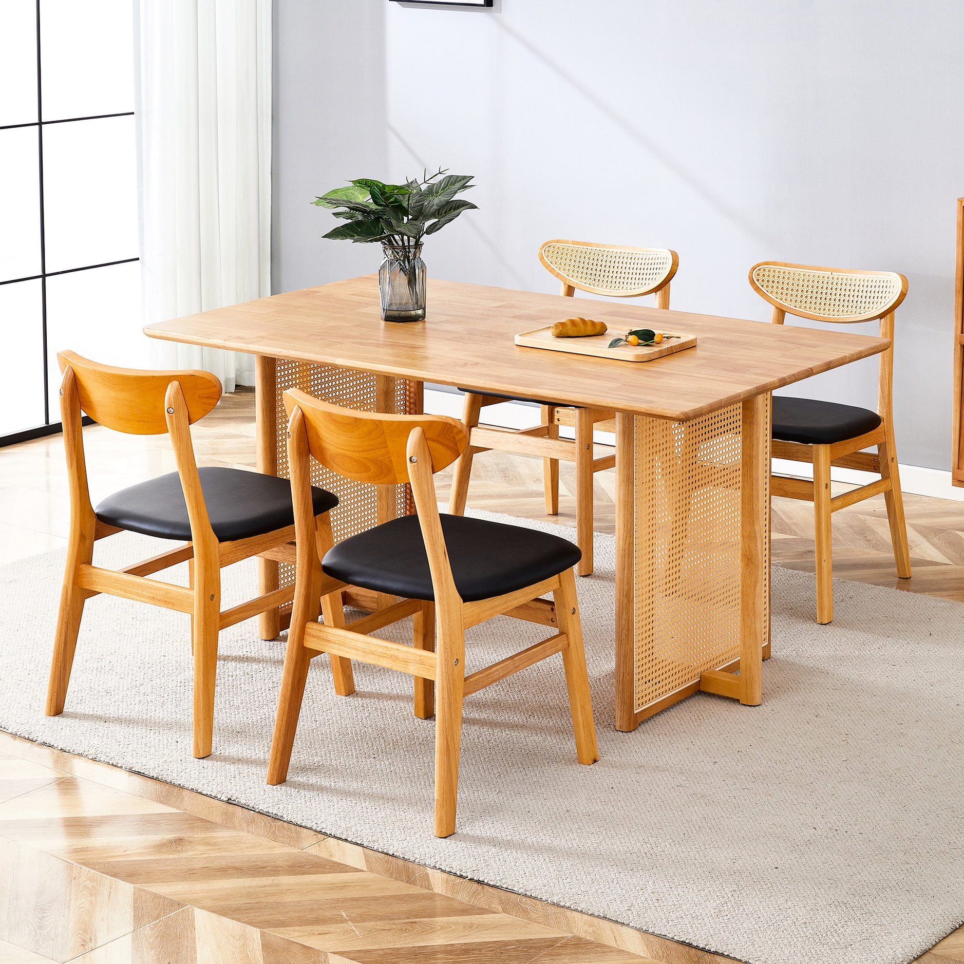 Ancient style table and chair combo | Suitable for creating a ...