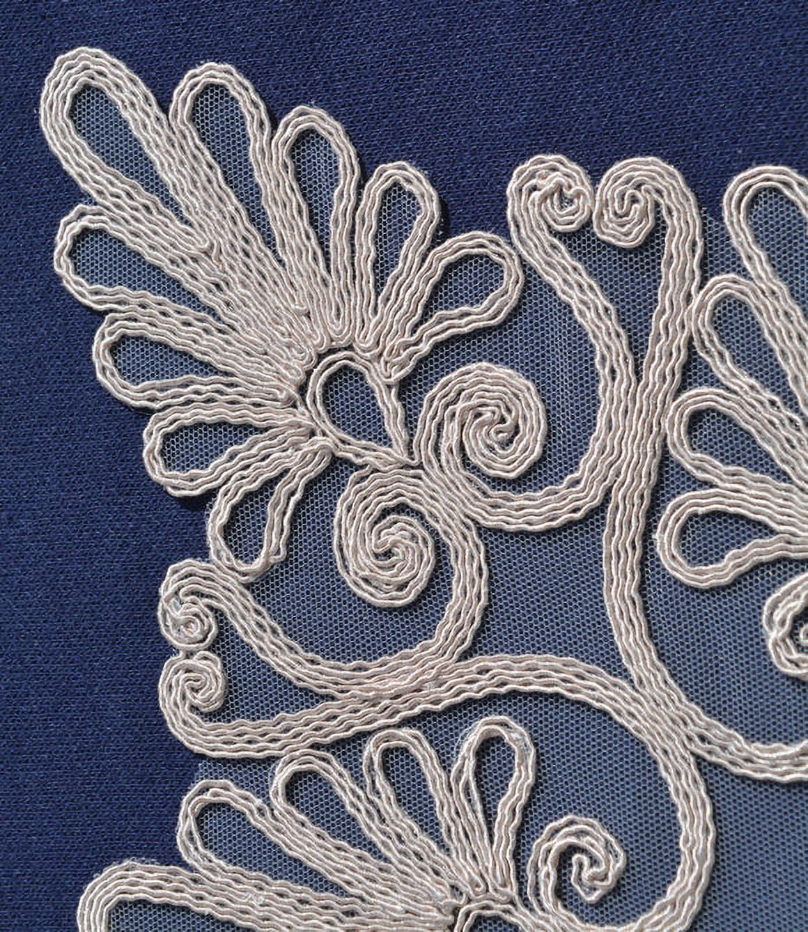 Angel Whisper Runner Set, Mantle Set, Dining Room and Home Decoration ...