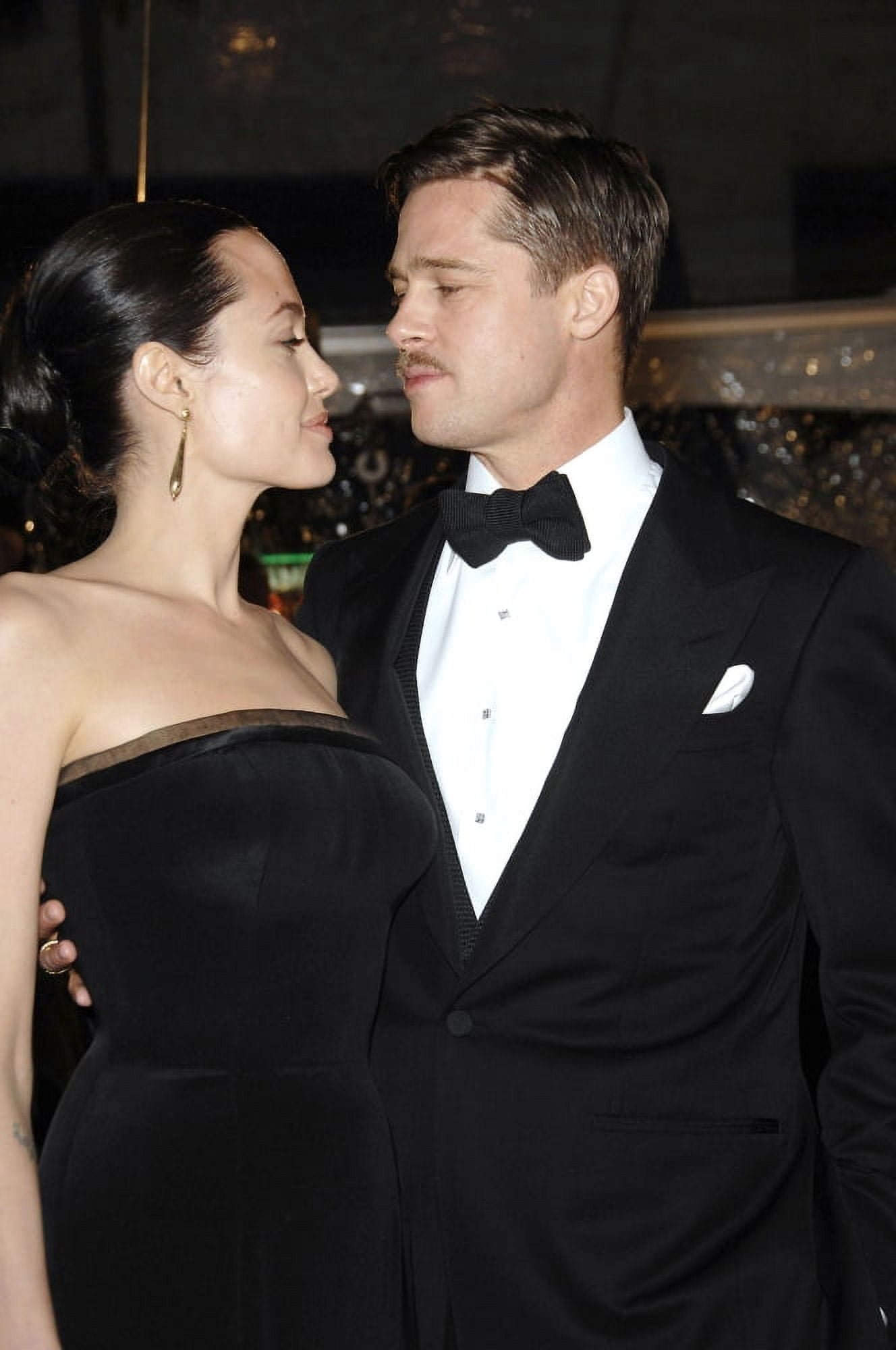 Angelina Jolie Brad Pitt At Arrivals For The Los Angeles Premiere Of ...