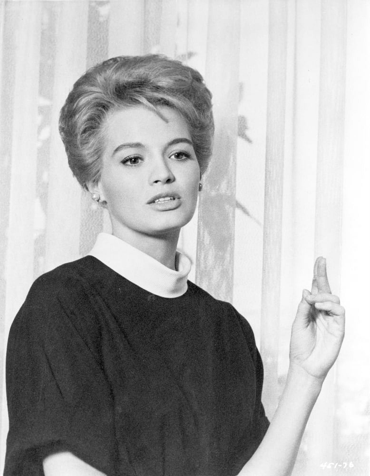 Angie Dickinson Looking Away from the Camera in Classic Portrait Photo ...