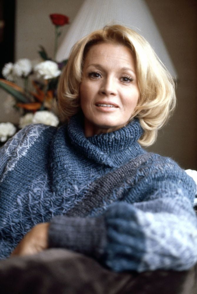 Angie Dickinson, undated. Photo: Oscar Abolafia (ANGIEDICKENSON6 ...