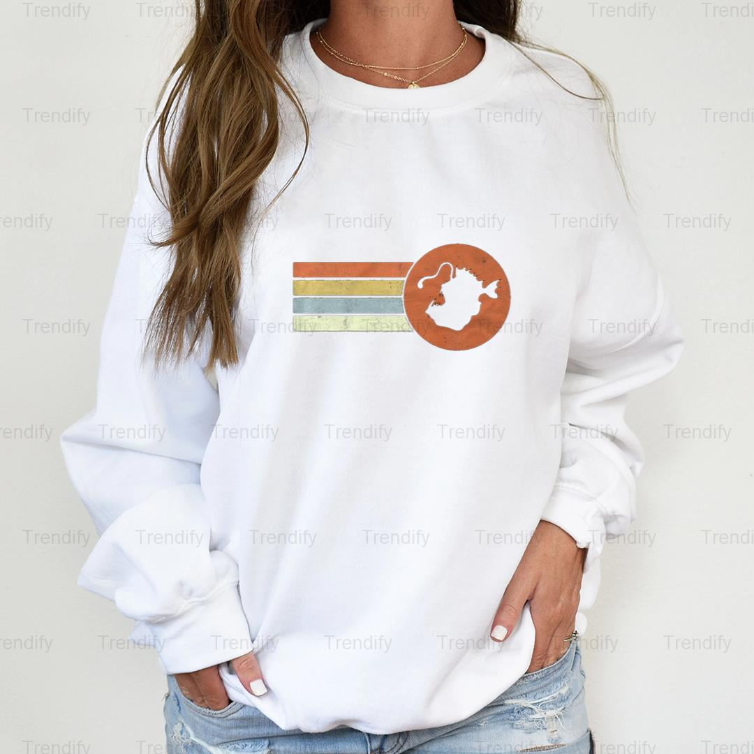 Angler Fish Retro Vintage Classic Nautical Themed Graphic Unisex ...