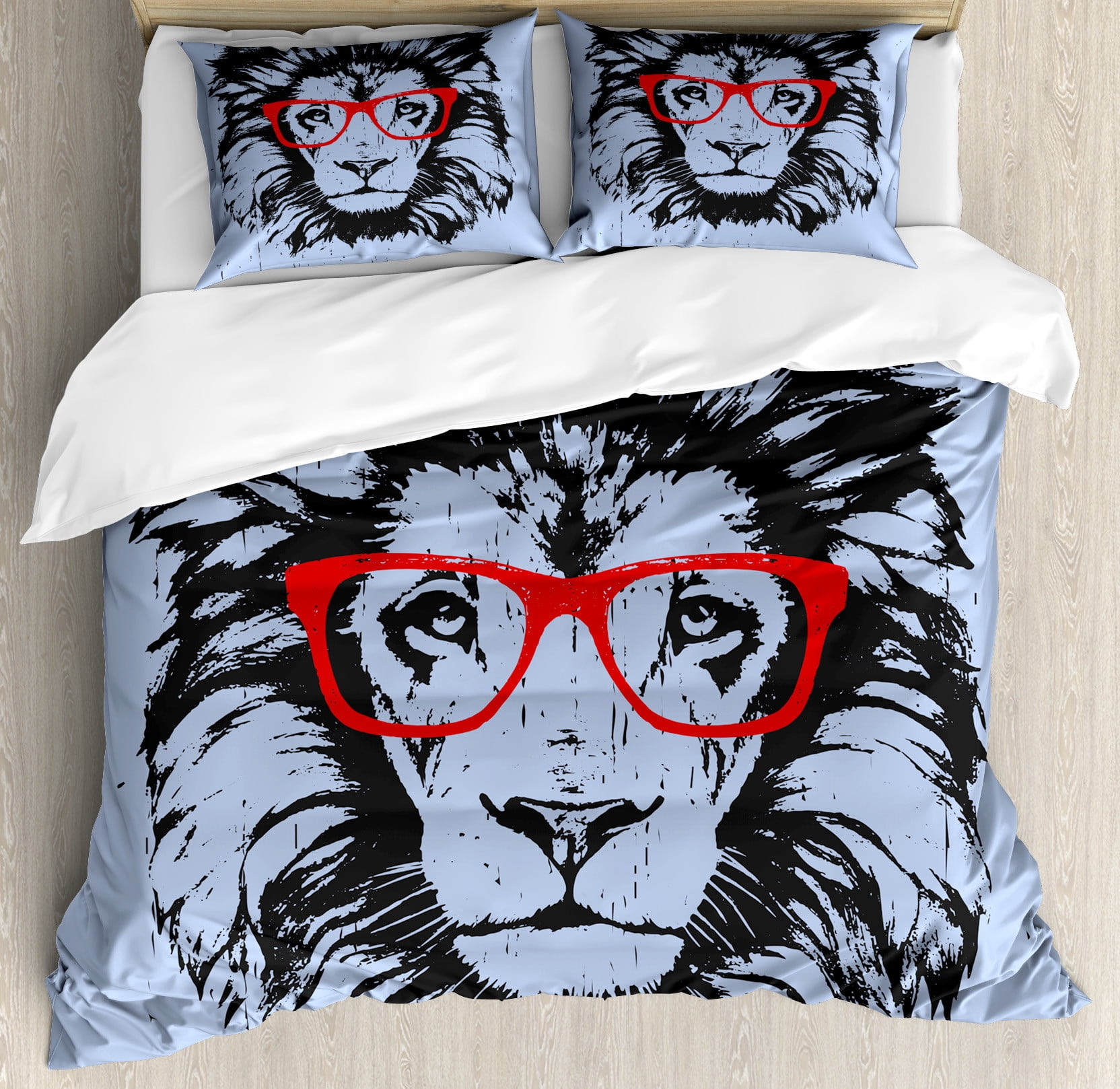 Animal Duvet Cover Set, Grunge Lion Portrait with Hipster Glasses Nerd ...