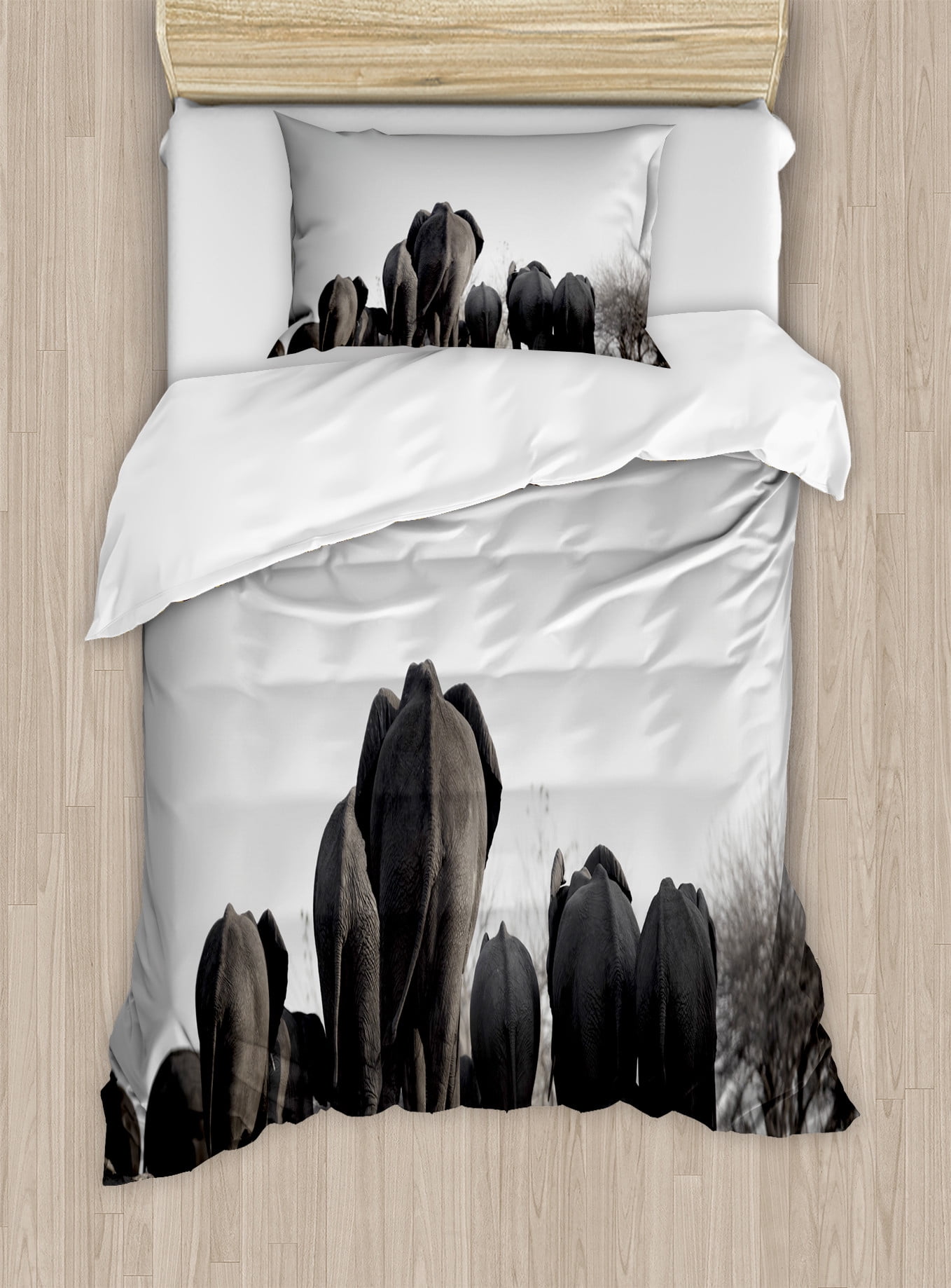 Animal Duvet Cover Set, Image of Herd of Walking the River Tropical ...