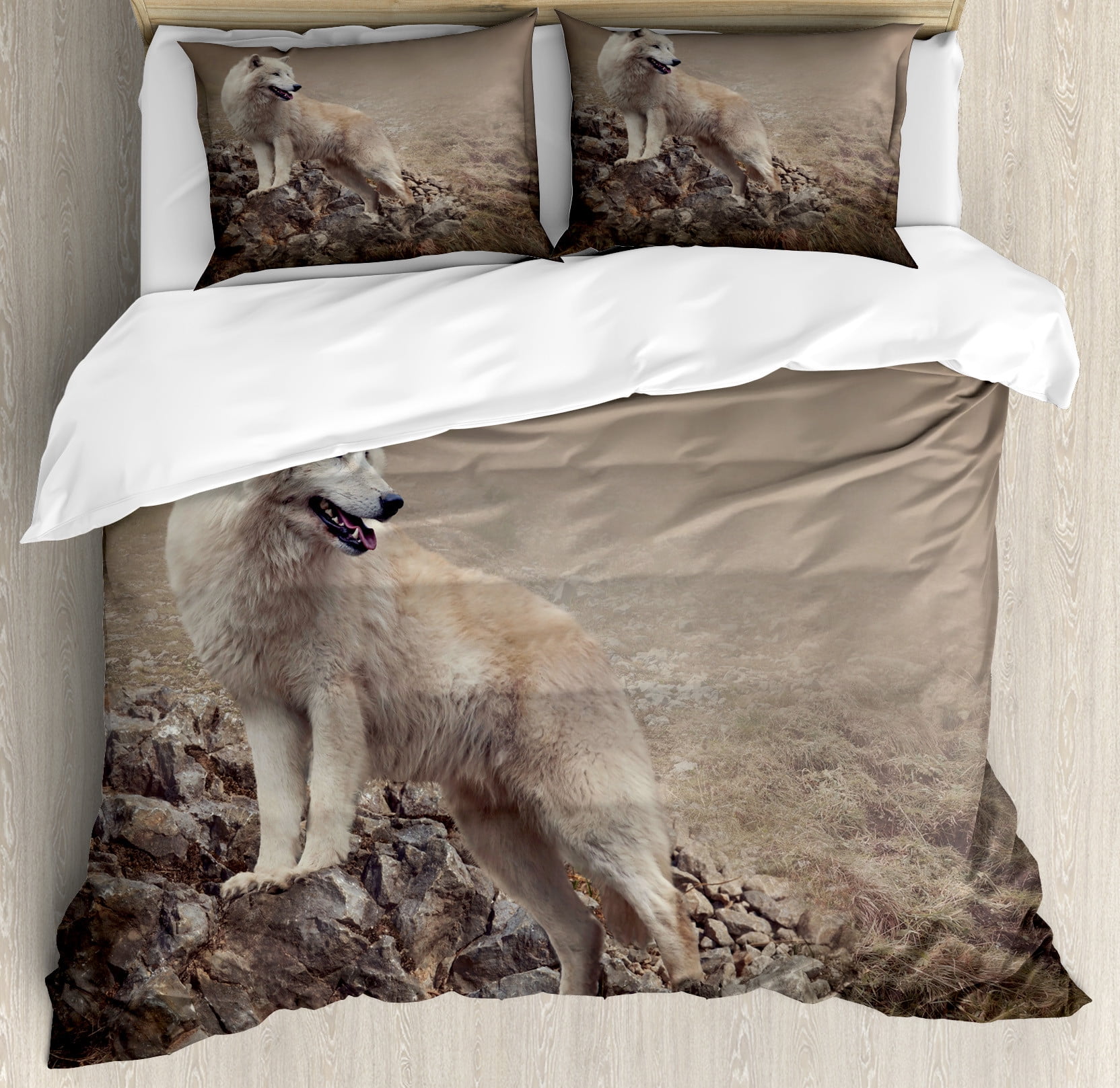 Animal Duvet Cover Set, White Wolf on Rocks at the Night Misty Weather ...
