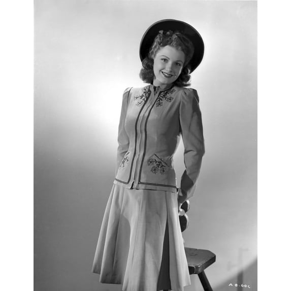 Anne Baxter Leaning posed and smiling Photo Print (8 x 10) - Walmart.com