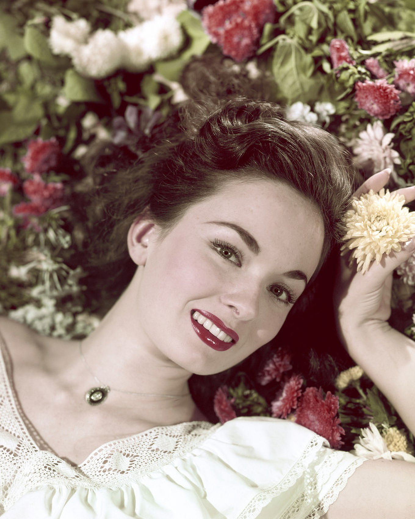 Anne Blythe Head Surrounded By Flowers 24X36 Classic Hollywood Poster ...
