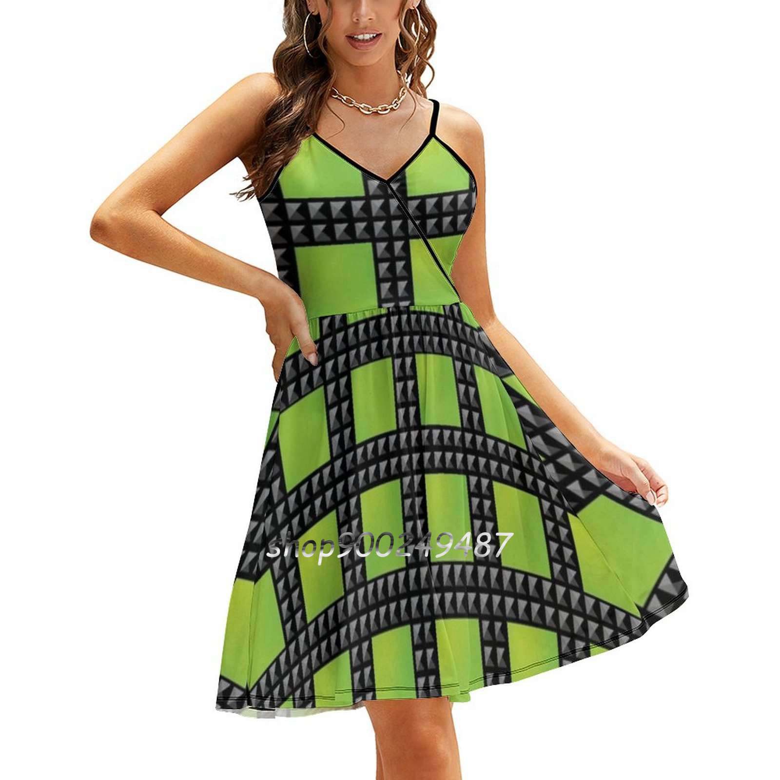 Anne Boleyn Repeating Pattern Sweetheart Knot Flared Dress Fashion ...