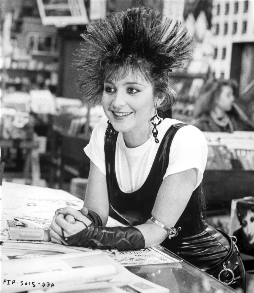 Annie Potts Seated in Classic Photo Print (24 x 30) - Walmart.com