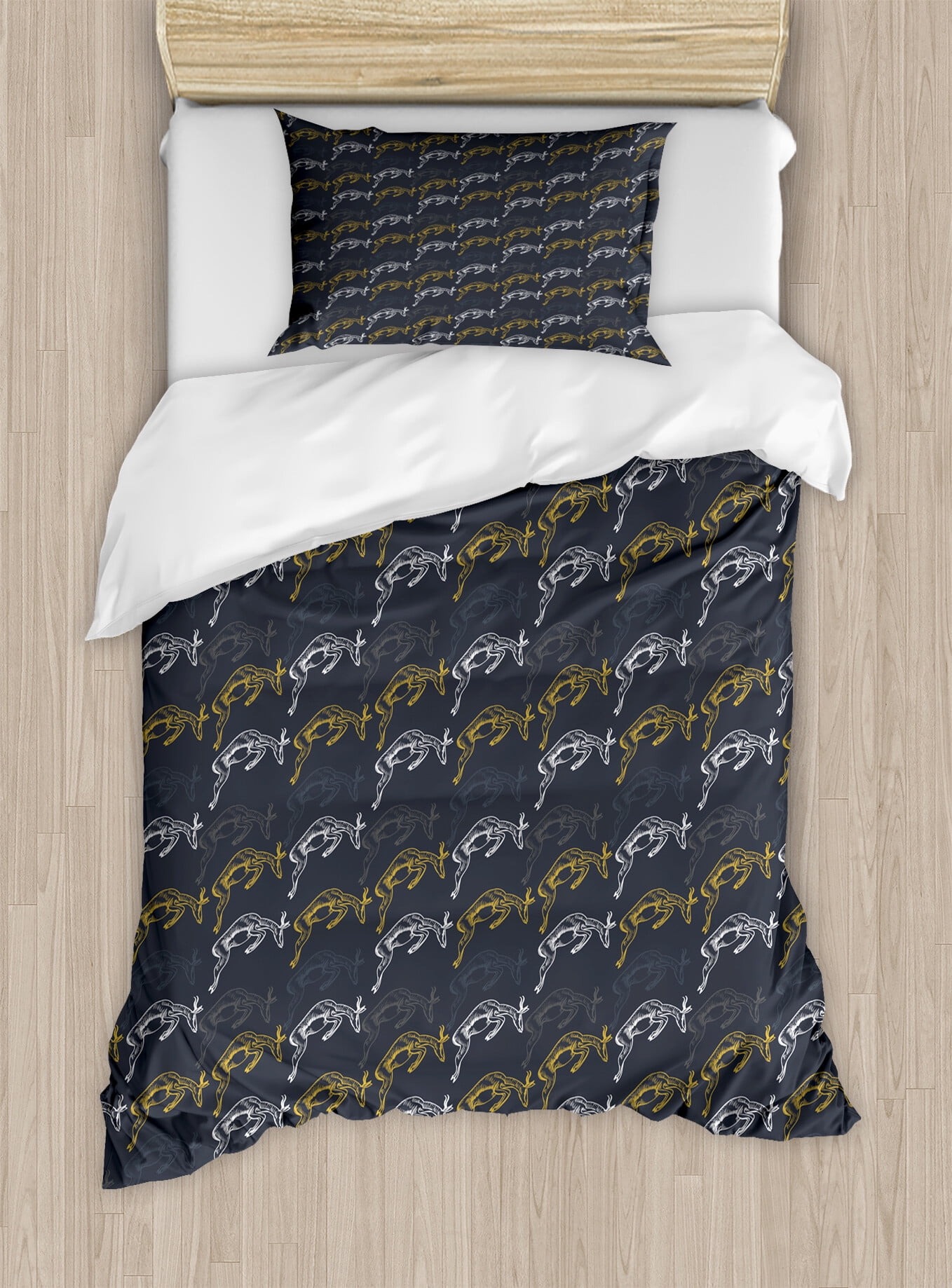 Antelope Duvet Cover Set, Outline Drawings Pattern of Jumping Animal ...