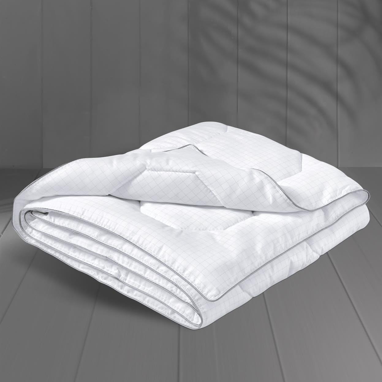 Anti-Stress Comforter with Carbon Fiber, 100% Microfiber, 300 GSM ...