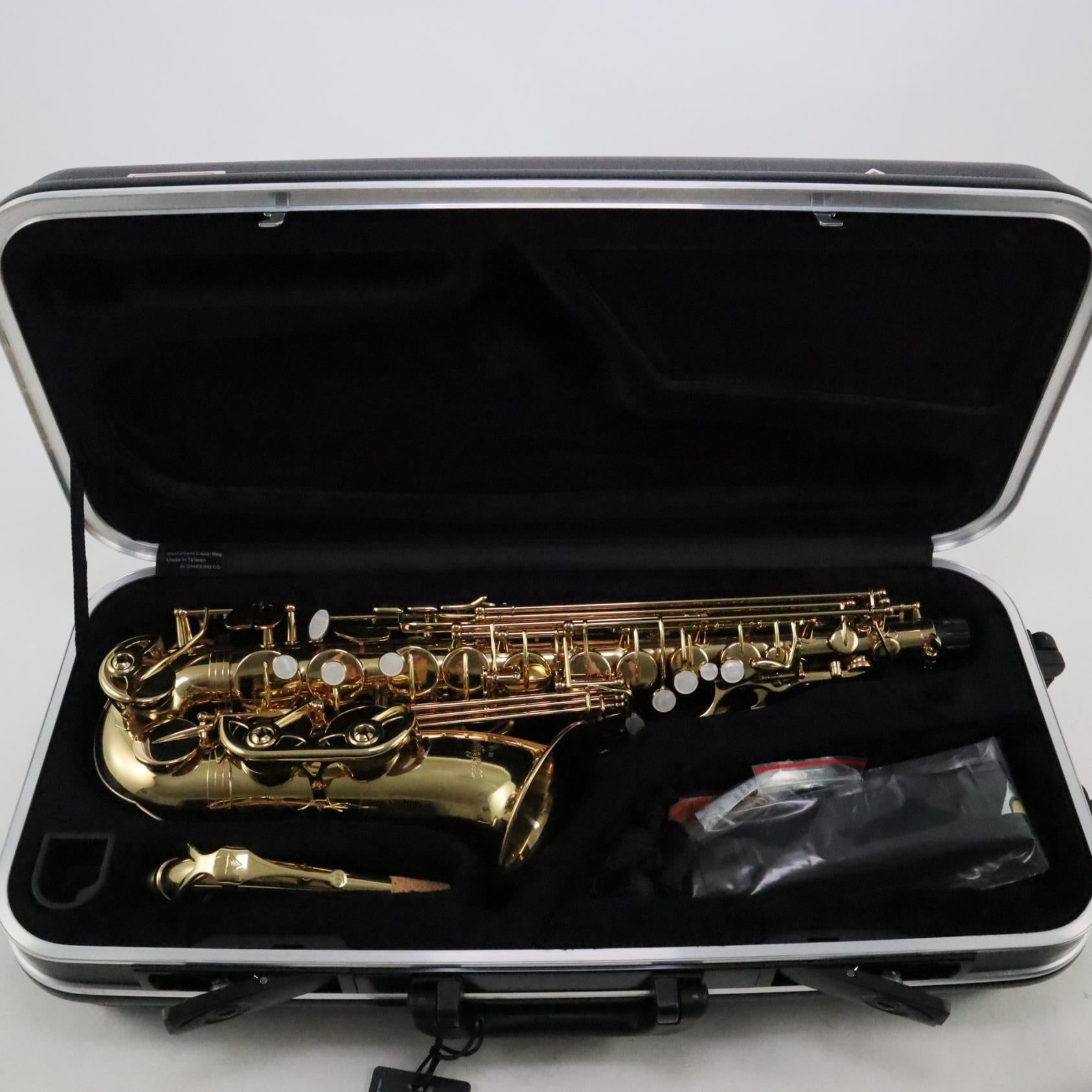 Antigua Winds Model AS3108LQ Intermediate Alto Saxophone in Classic ...