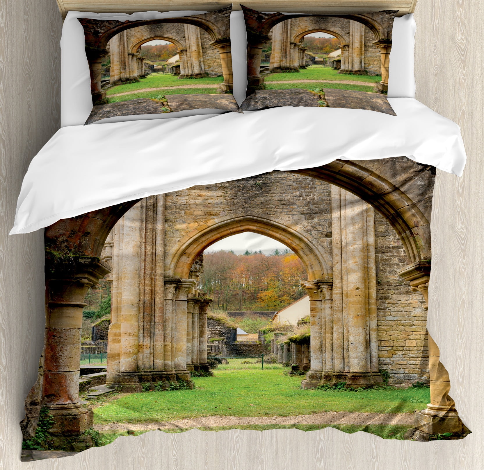 Antique Duvet Cover Set, Autumn View on the Ruins of Famous Medieval ...