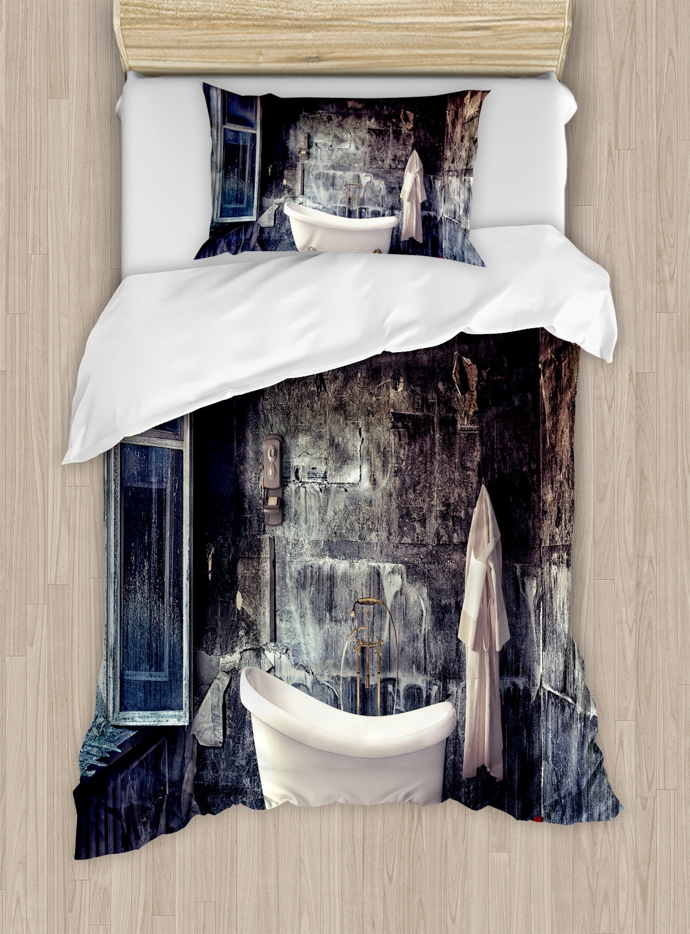 Antique Duvet Cover Set, Bathtub in Old Room Bathroom Fresh Flower ...