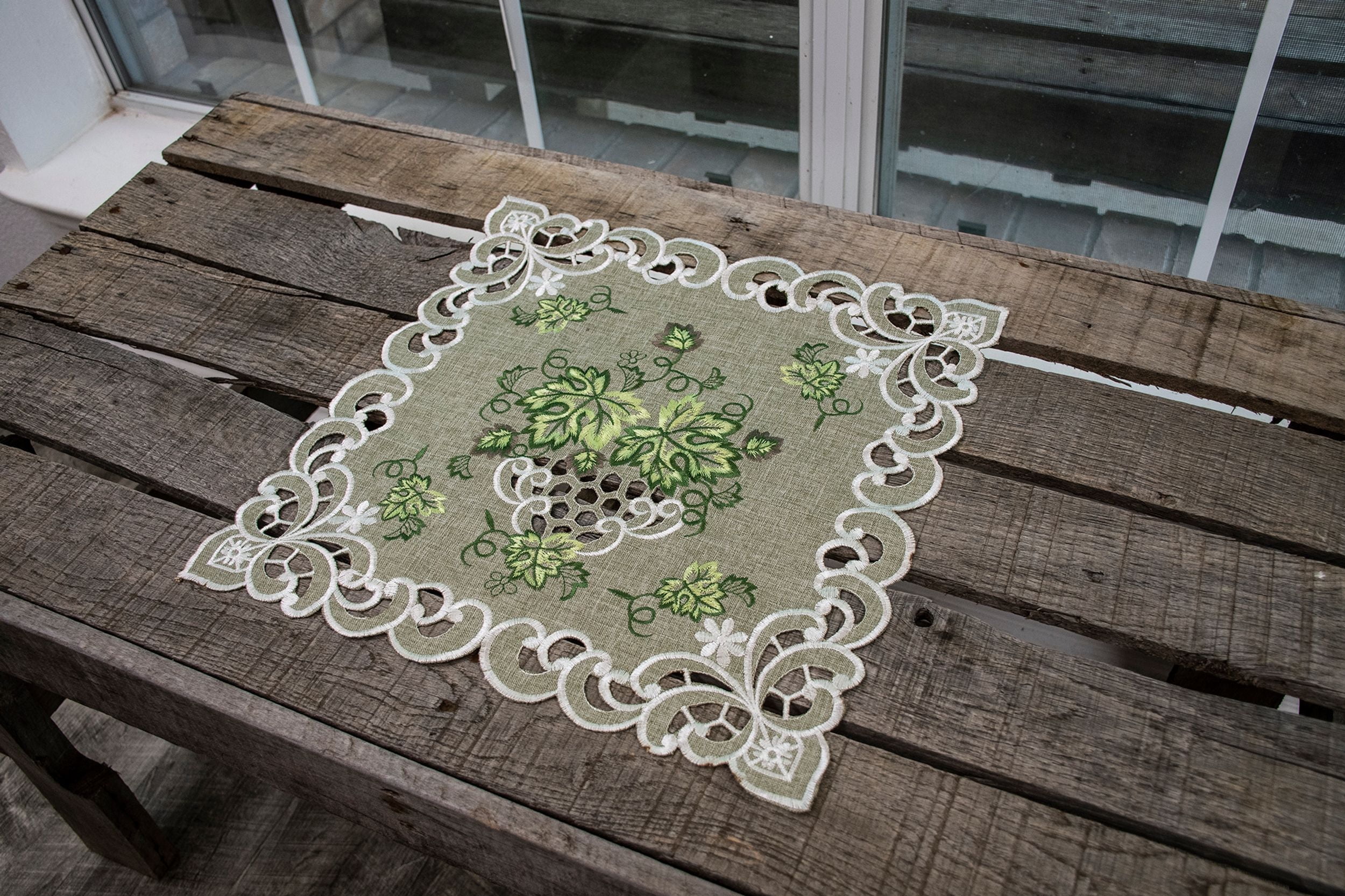 Antique Green Leaf on Sage Green Square Doily (16" Square) - Walmart.com