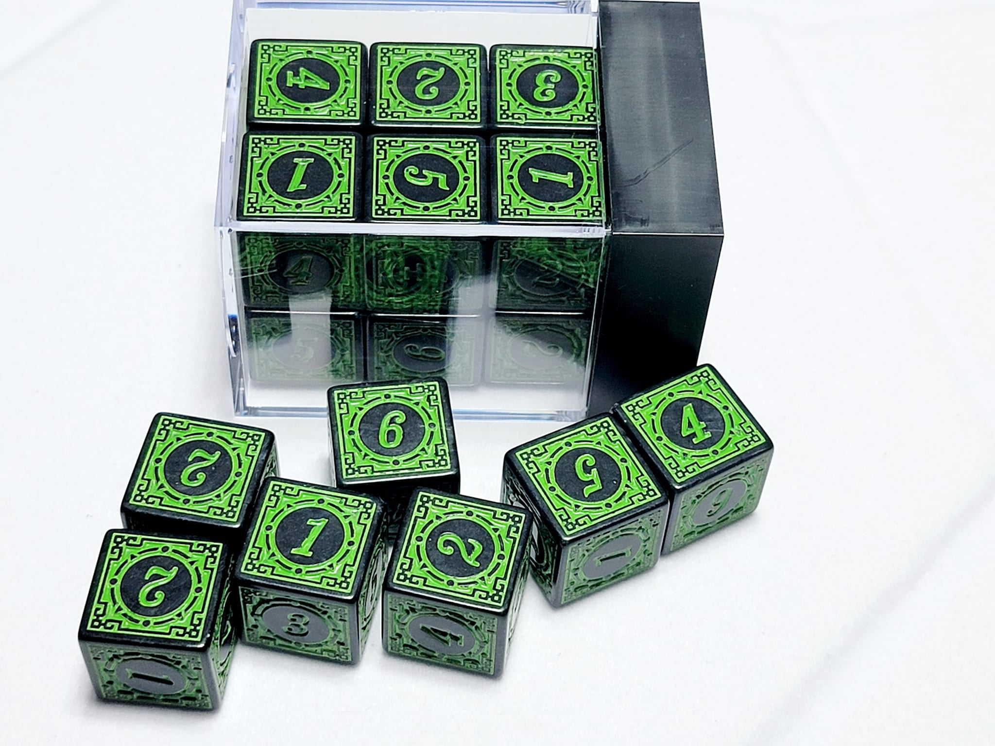 Antique Green d6s DnD Dice Set | Dungeons and Dragons | 12 Dice RPG ...