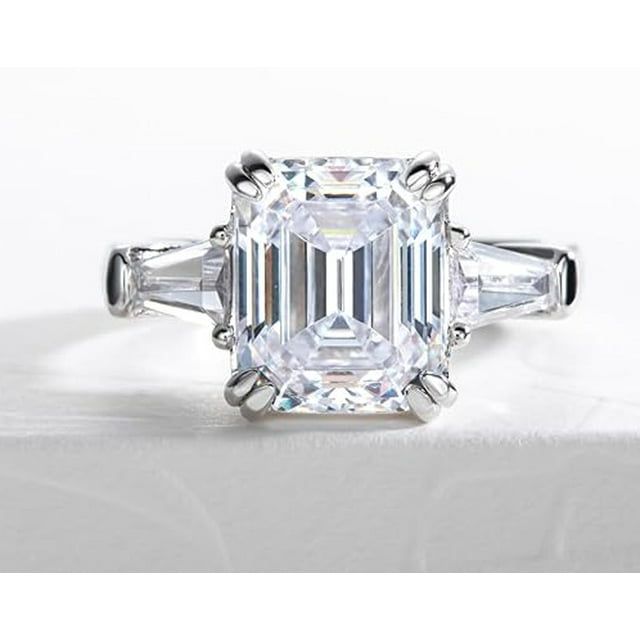 Antique Look Beautiful Emerald Moissanite 3 CT Diamond Proposal Ring ...