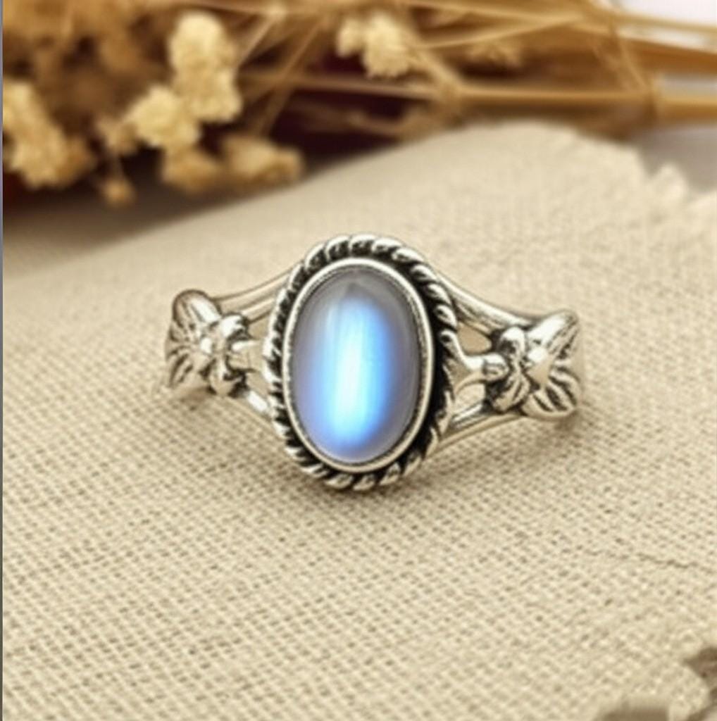 Antique Style Blue topaz Ring, Sterling Silver Topaz Ring, Oval Topaz ...