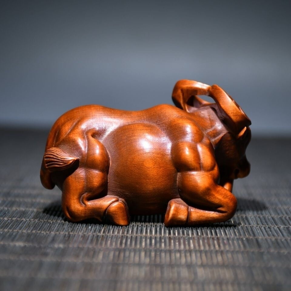 Antique Wooden Carved Bull Statue ox figurine craftwork toro desktop ...