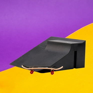 LandWave Durable Plastic Skateboard Ramp System, 4-Sided Pyramid Kit ...