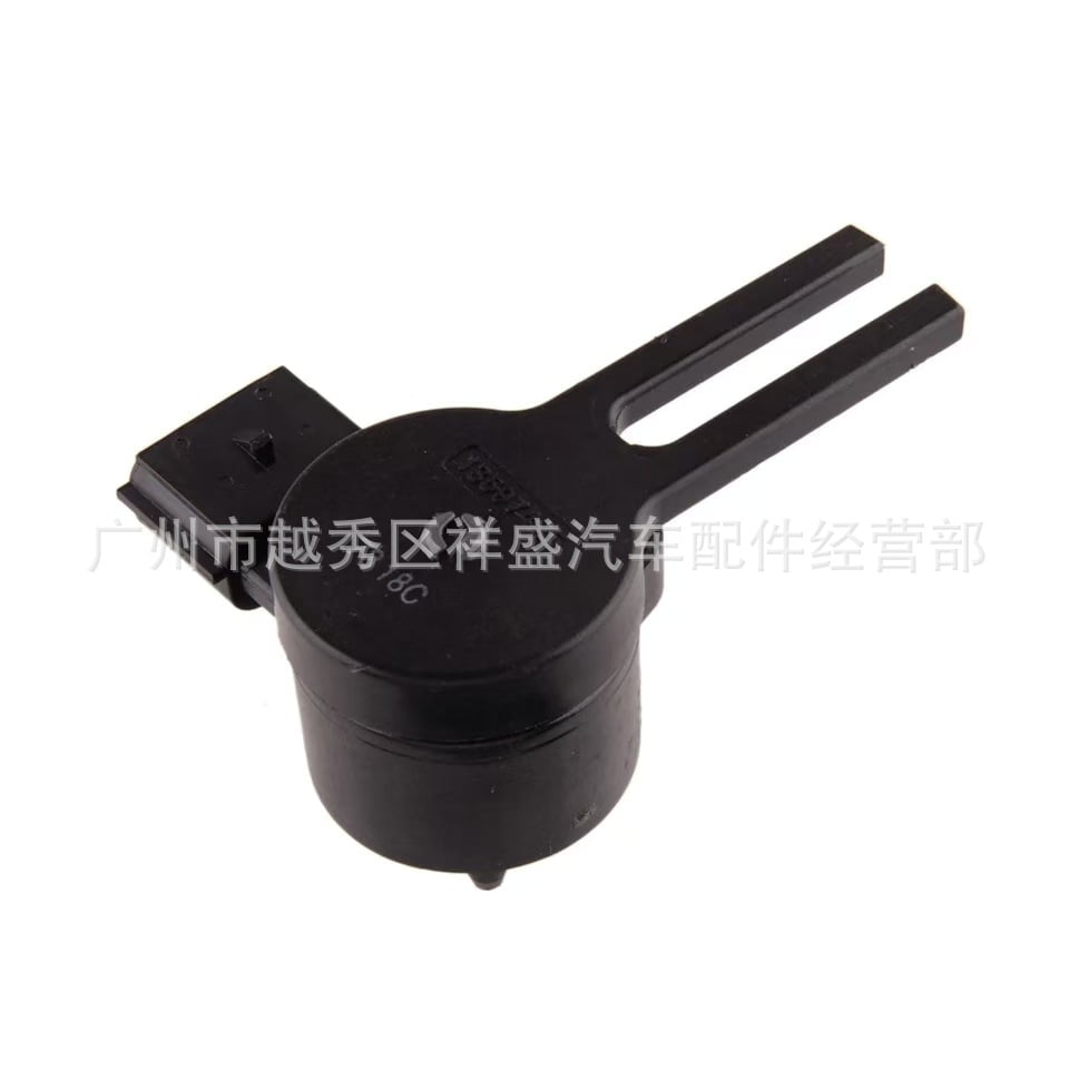 Applicable to Buick Enclave Cadillac SRX XT5 brake light switch ...