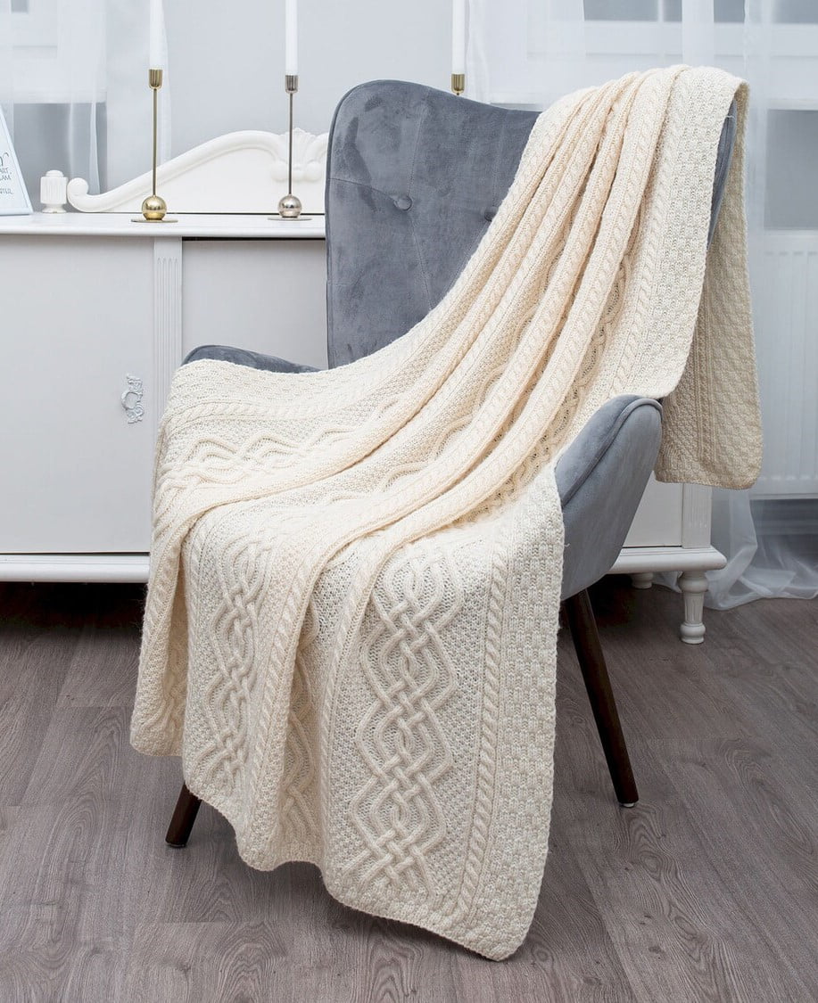 Aran Traditional Irish Merino Wool Throw Blanket - Super Soft & Warm ...