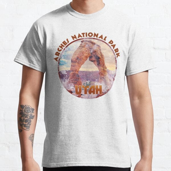 Arches National Park Souvenir Grunge Retro Classic T-shirt - Walmart.com