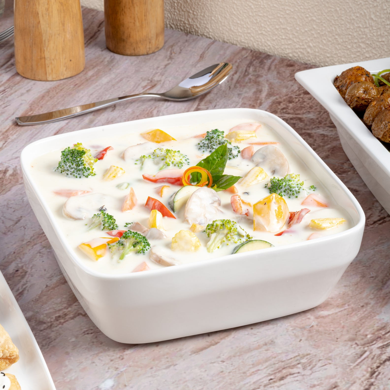 Ariane Gn 8 8/9'' x 8 8/9'' Buffet-Warm White Porcelain Pan Square Bowl ...