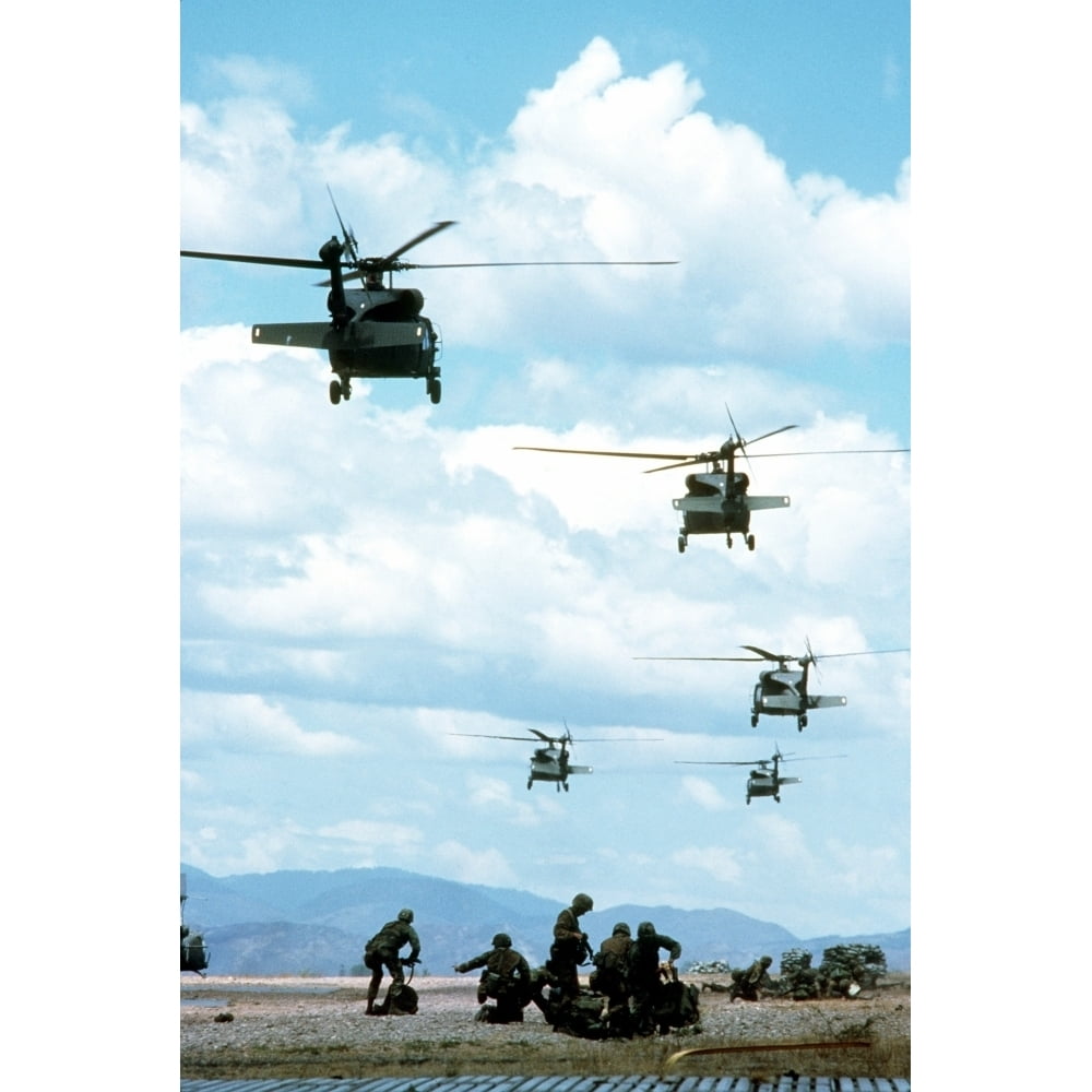 Army Rangers Are Inserted By Black Hawk Helicopters Into Honduras ...