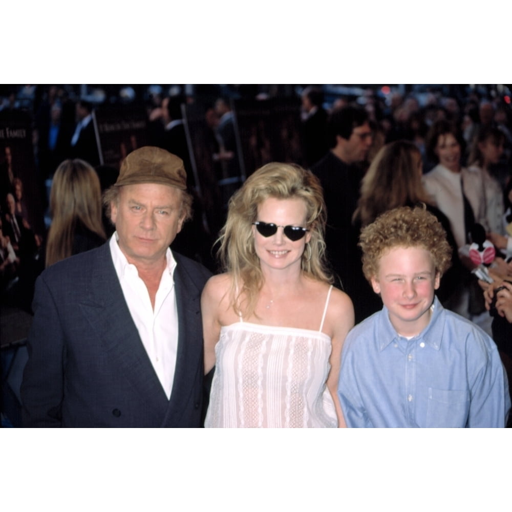 Art Garfunkel Wife And Son At Premiere Of It Runs In The Family Ny ...