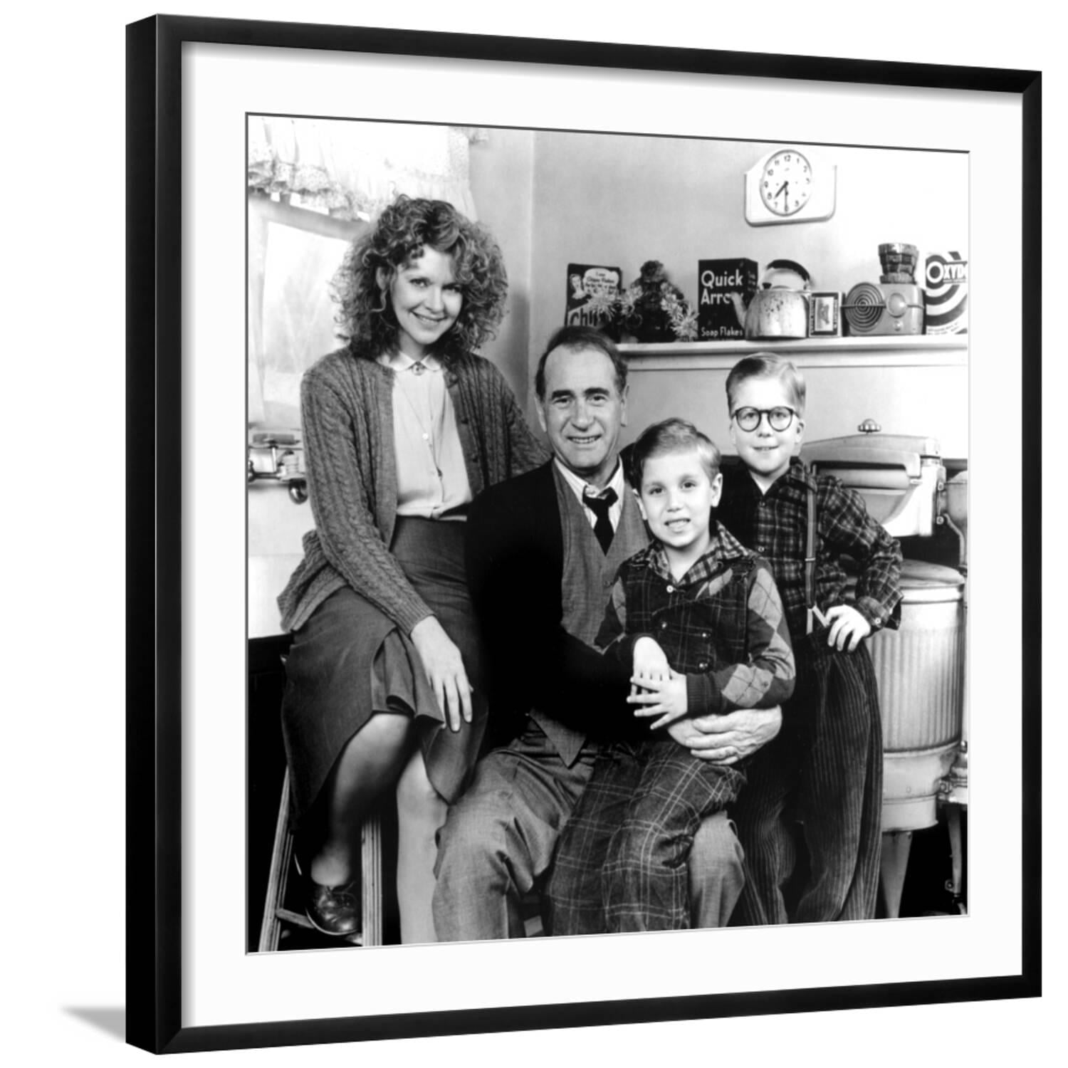 Art.com A Christmas Story, Melinda Dillon, Darren McGavin, Ian Petrella ...