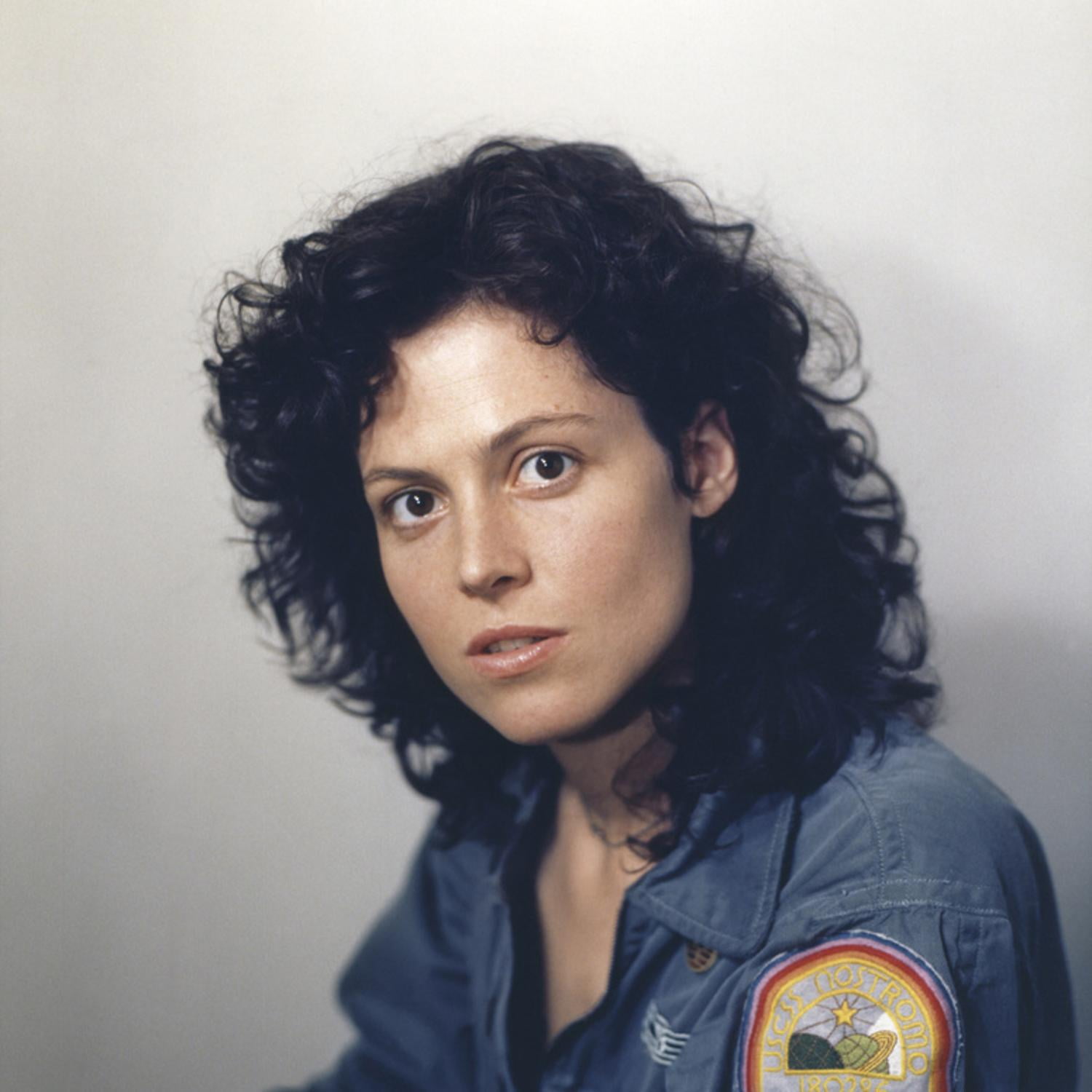 Art.com Alien, 1979 directed by Ridley Scott with Sigourney Weaver ...