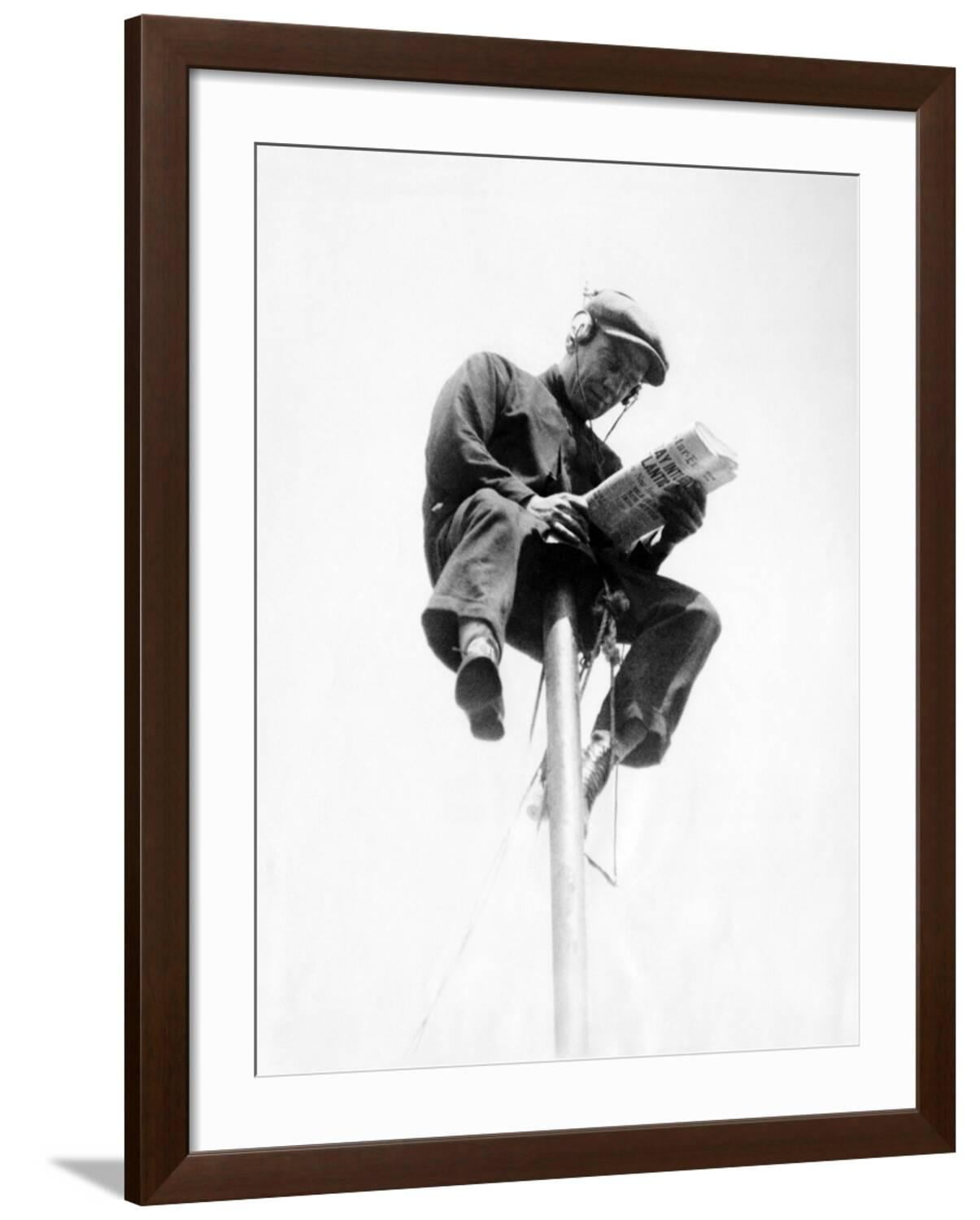 Art.com Alvin 'Shipwreck' Kelly Sitting on a 39 Foot Flagpole Atop ...