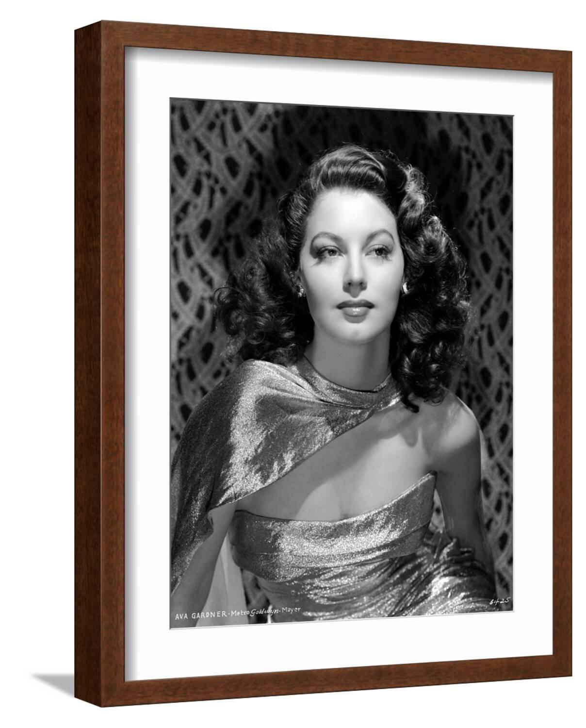 Art.com Ava Gardner in the 40's (b/w photo) Photo, Brown Frame Wall Art ...