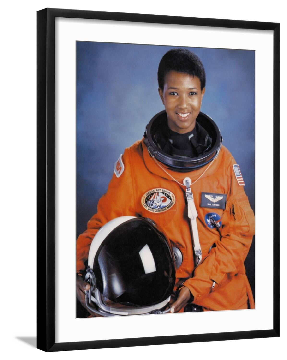 Art.com Dr Mae Jemison Was the First African-American Woman in Space ...
