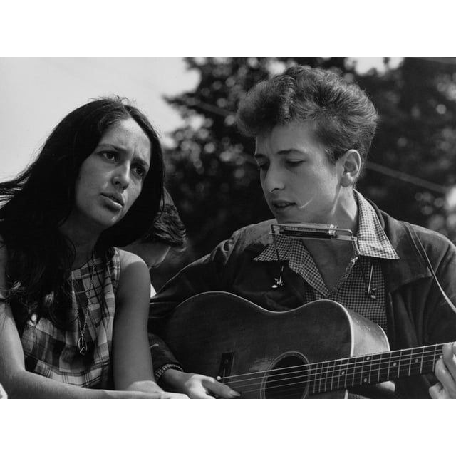 Art.com Joan Baez and Bob Dylan Singing at the 1963 Civil Rights March ...