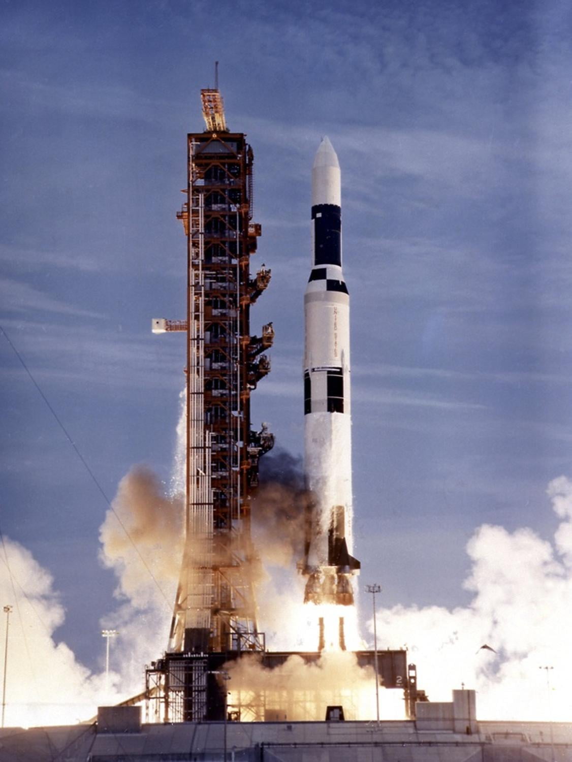 Art.com Launch of Skylab on a Two-Stage Saturn V Missile Photo, 12" x ...