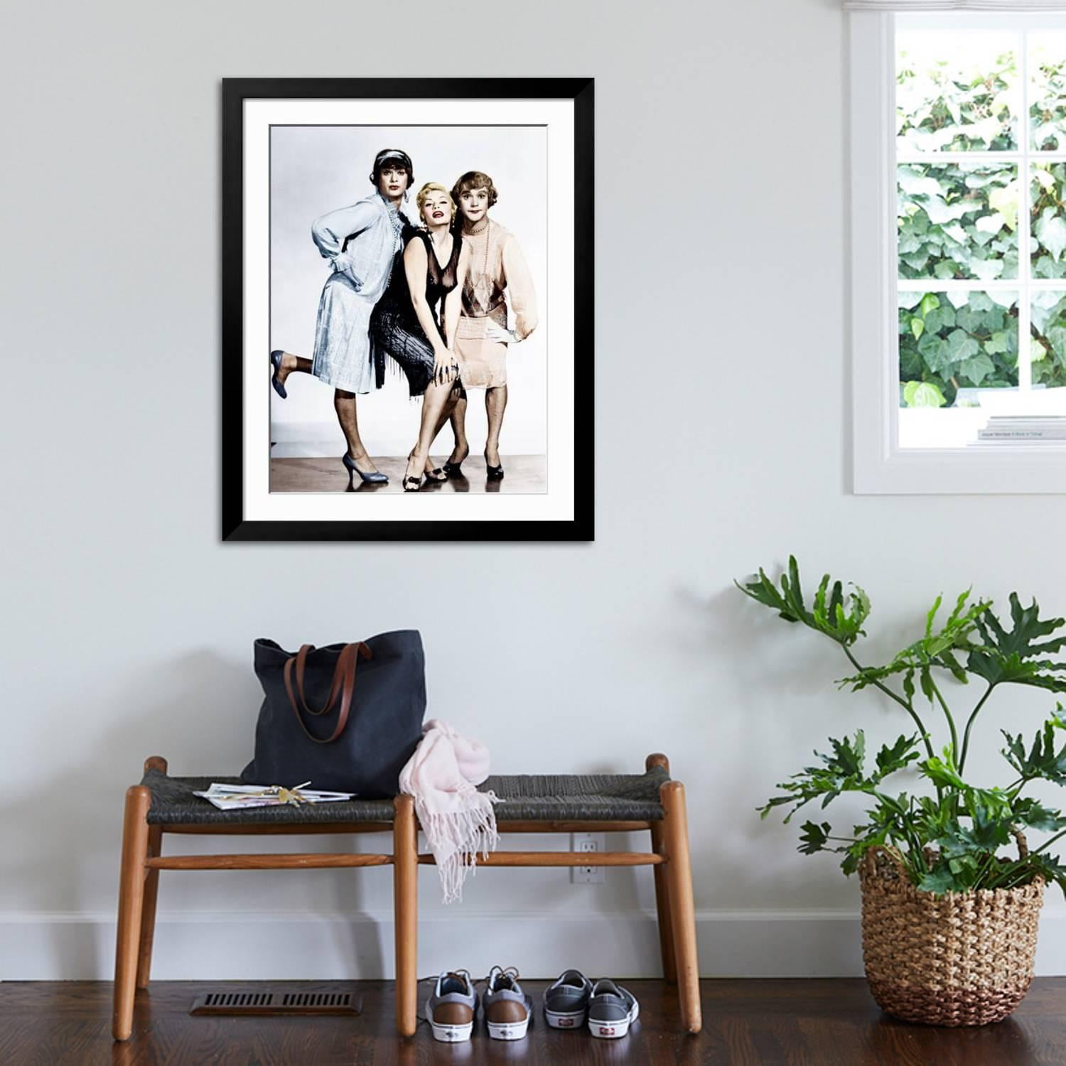 Art.com SOME LIKE IT HOT, from left: Tony Curtis, Evelyn Moriarty (Marilyn Monroe's stand-in ...