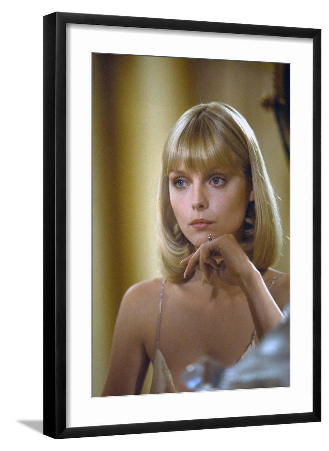 Art.com Scarface 1983 Directed by Brian De Palma Michelle Pfeiffer ...
