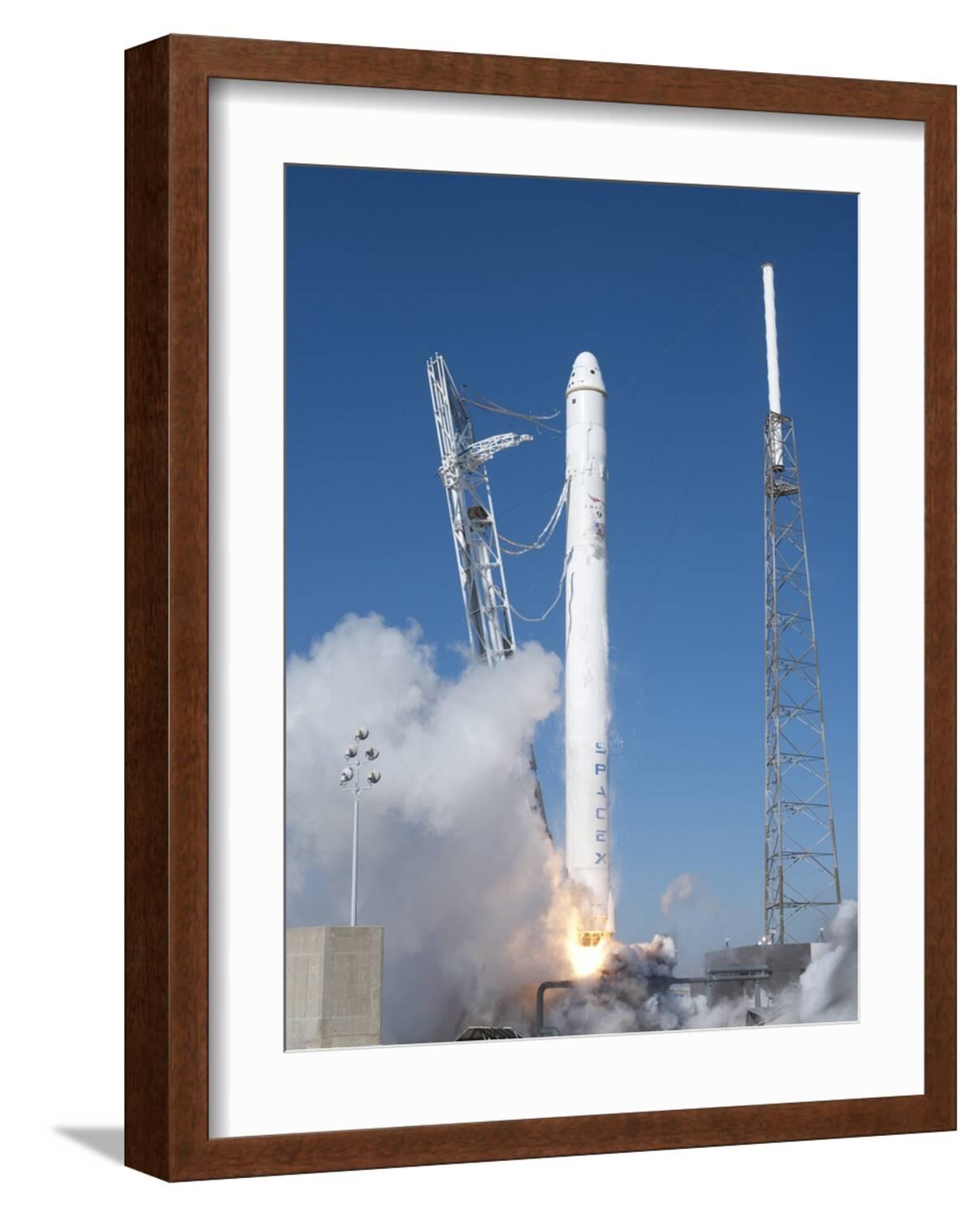 Art.com Spacex?S Falcon 9 Rocket and Dragon Spacecraft Lift Off from ...